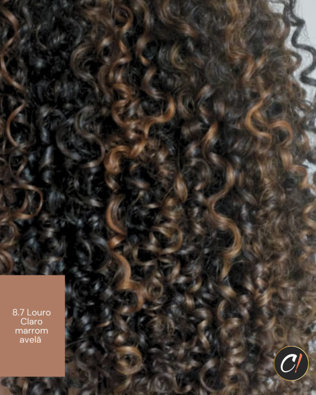 Mocha Mousse: como usar a cor do ano nos seus cachos - cacheia!